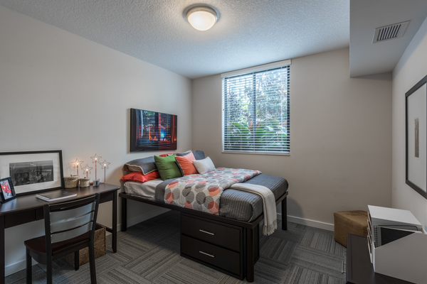 Florida International University | Off Campus Housing Search